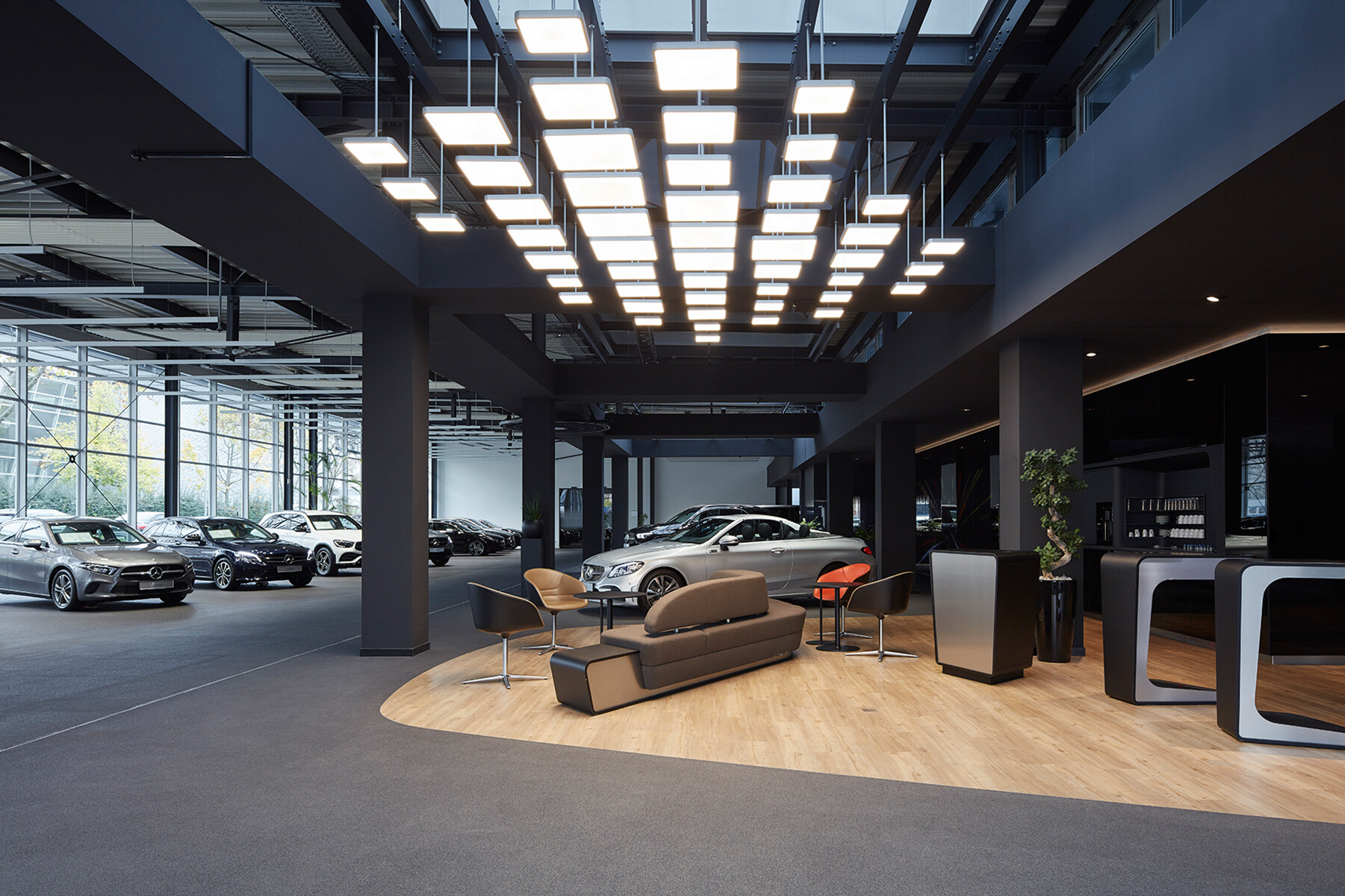 Mercedes Benz Niederlassung Stuttgart Boblingen Fotos
